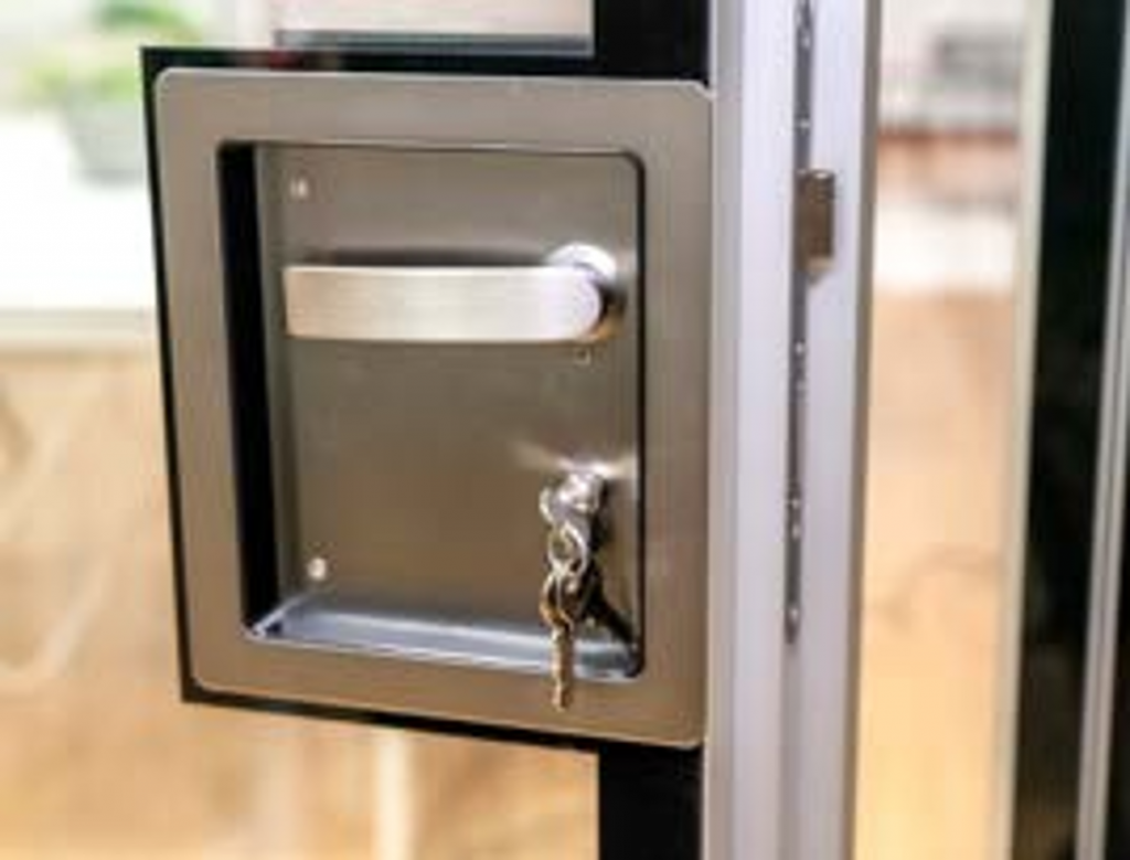 100E Acoustic Moveable Wall Installation UK